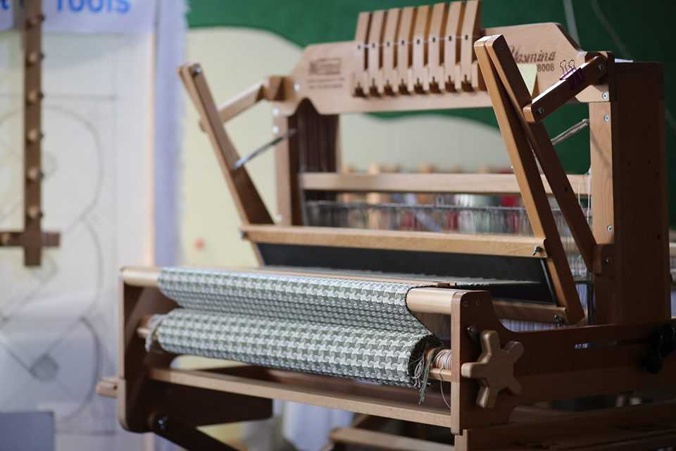Table Loom | Shaaraf Textile Equipment & Tools